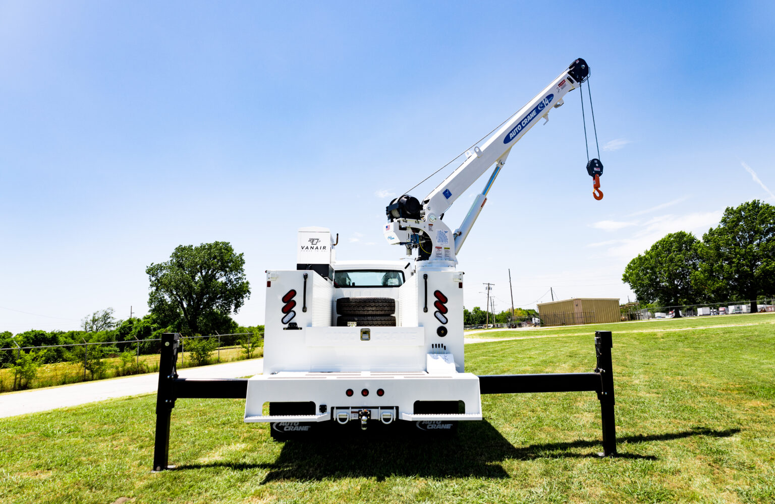 Why Auto Crane Mechanic Service Trucks Deliver Superior Field ...